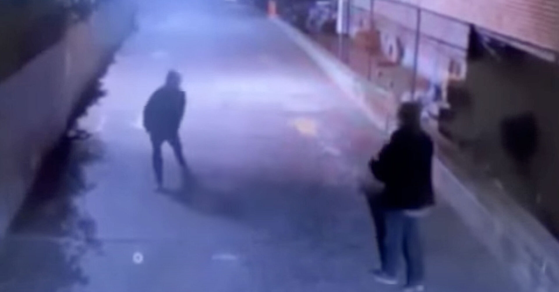 Can't make this up: NYC threatens man who shot violent, crazed robber ...